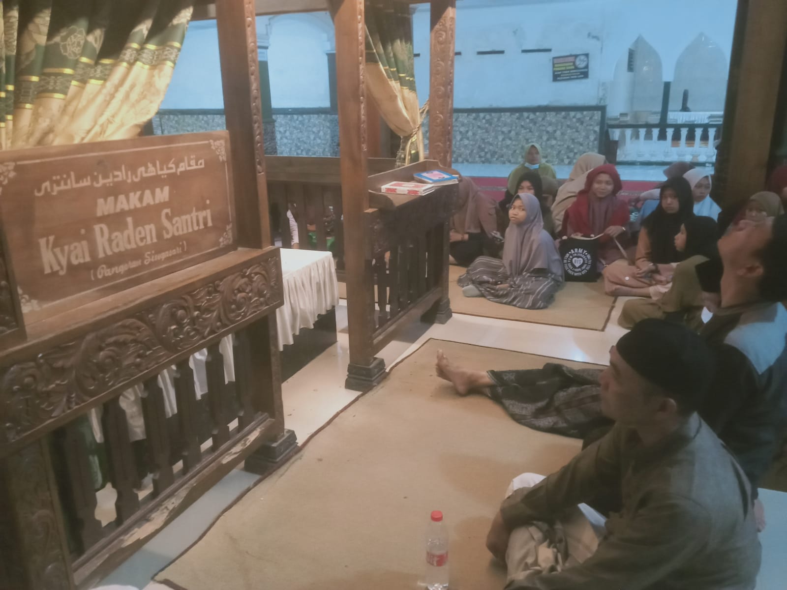 Tingkatkan Karakter spiritual, MTs Negeri 2 Rembang Ajak Siswa Wisata ...